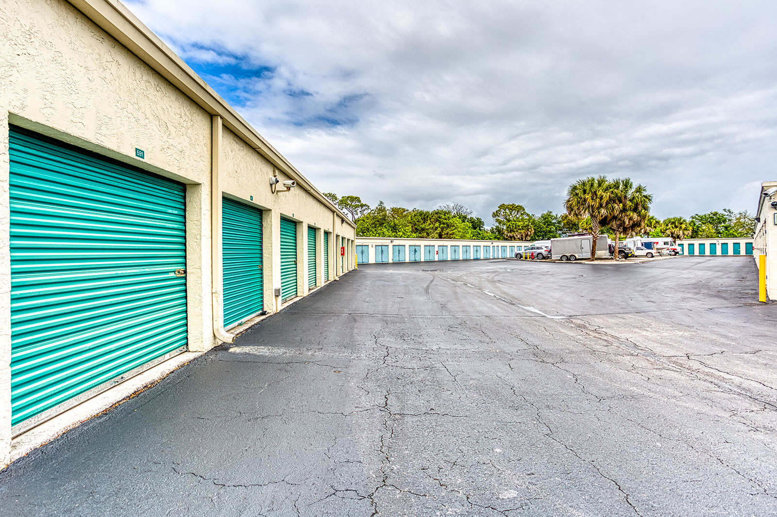Self Storage in Lake Worth, FL at 8135 Lake Worth Rd