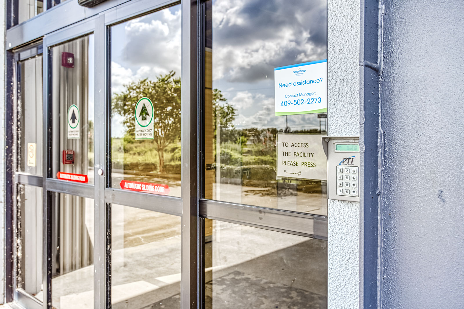Storage Units on Emmet F Lowry Expressway, Texas City, TX
